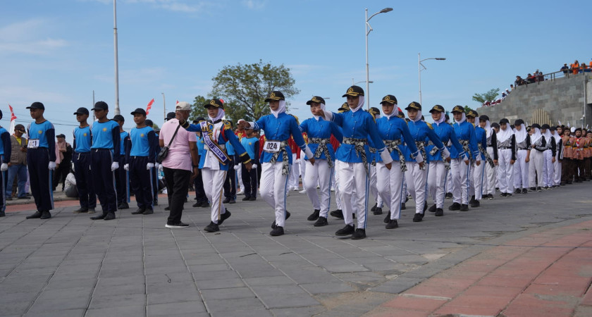 SMKN 2 Tuban Ikuti Jalan Merdeka HUT RI ke-80: Semarak Nasionalisme di ...